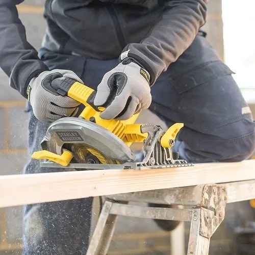 Kotoučová pila mafl Stanley FatMax FME301K 1650W 190x16mm