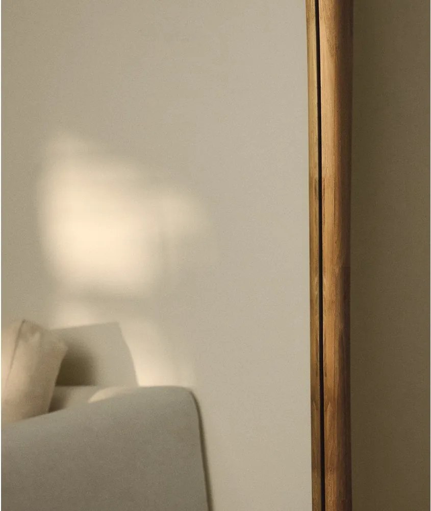 Nástěnné zrcadlo s dřevěným rámem 94,5x192 cm Alura – Kave Home