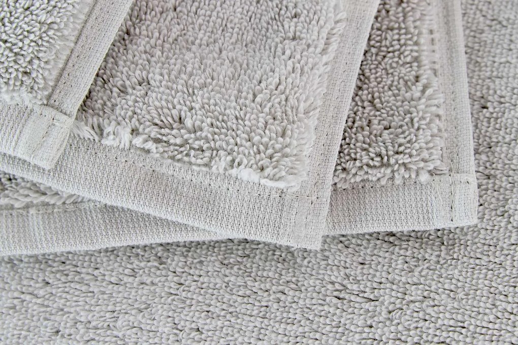 Ručníky a osušky COMFORT DI CASA NUO - světle šedá Velikost: osuška 100 x 150