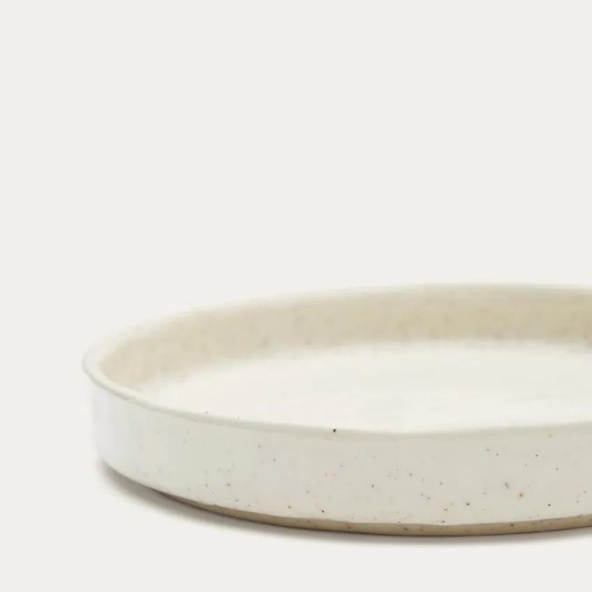 OnaDnes -20% Bílý keramický dezertní talíř Kave Home Setisa 18,5 cm