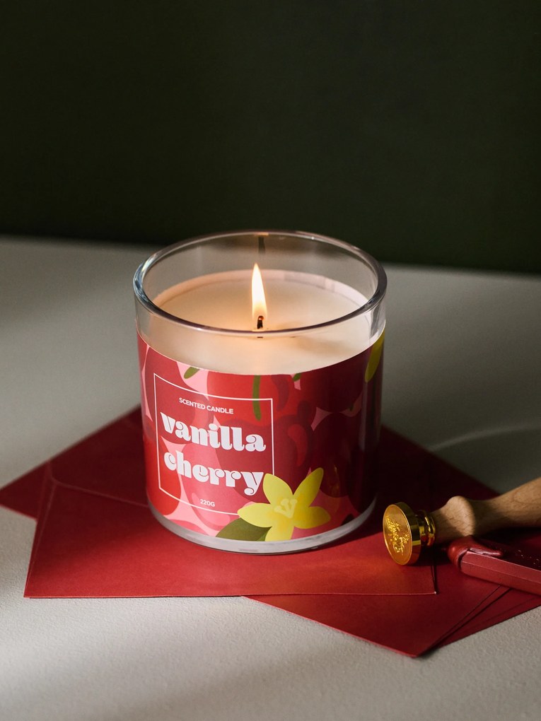 Sinsay - Vonná svíčka Vanilla Cherry - světle fialová