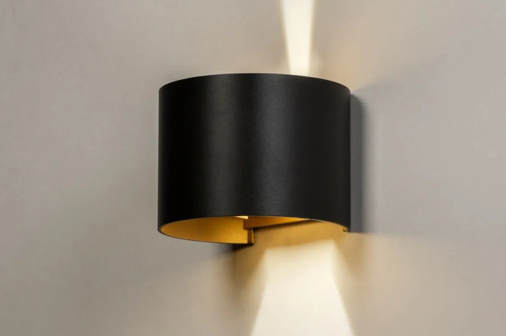 Nástěnné venkovní designové LED svítidlo Daniel Black and Gold