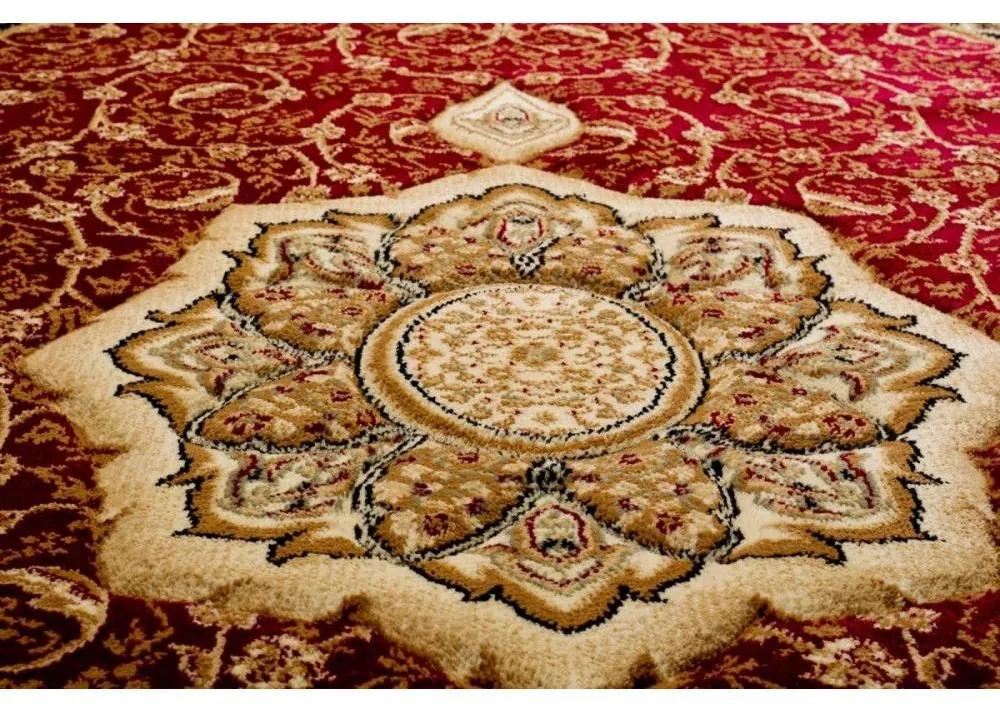 Kusový koberec klasický vzor 2 bordó ovál 60x100cm
