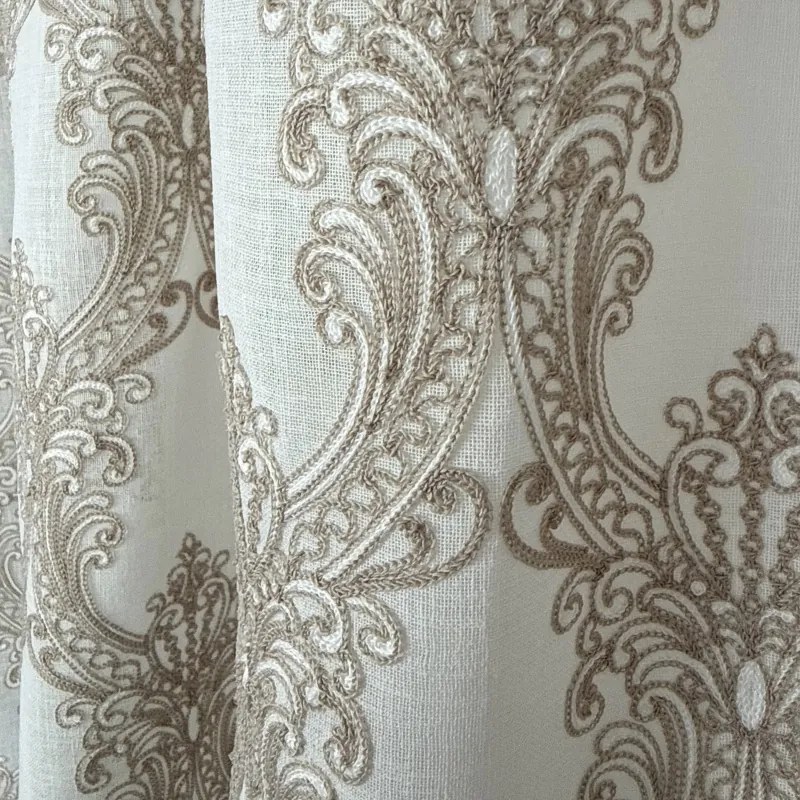 Voálová Luxusní vyšívaná záclona bílá Versailles Beige metráž Ervi 3634-132