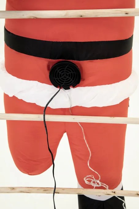 Nafukovací Santa Claus na žebříku 150 cm s LED osvětlením