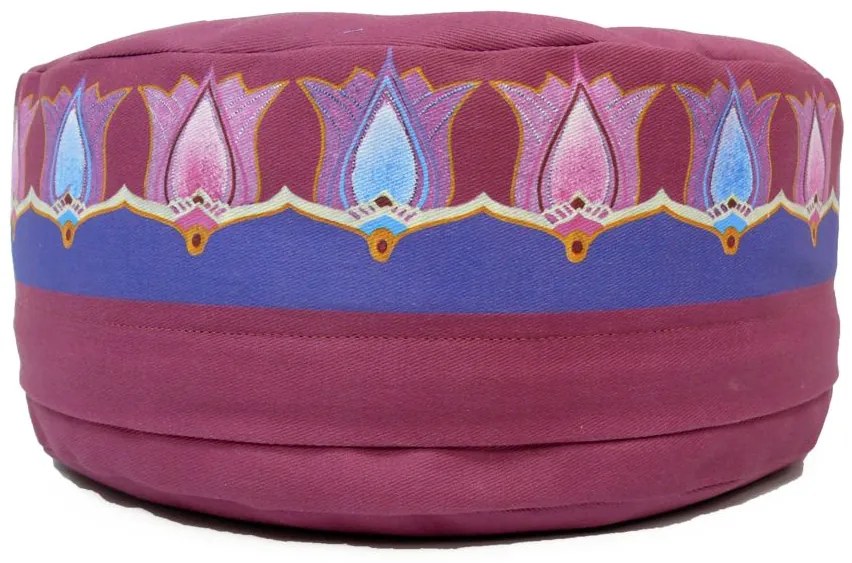 S radostí - vlastní výroba Meditační polštář s mandalou AMETYST (autorský design) Velikost: ∅35 x v25 cm