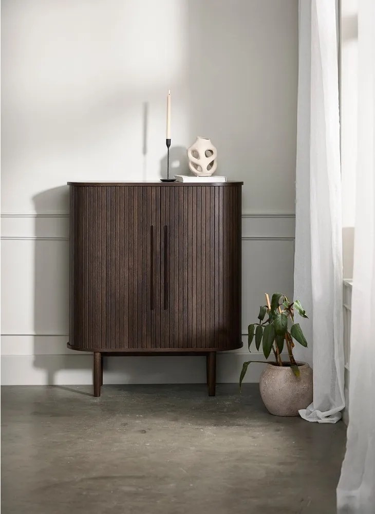 Skříňka v dekoru dubu s posuvnými dveřmi v tmavě přírodní barvě 100x118x40 cm Meta – Unique Furniture