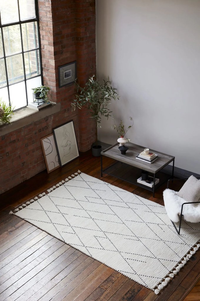 Tribeca Design Kusový koberec Livan Cream Black Linear Rozměry: 160x230 cm