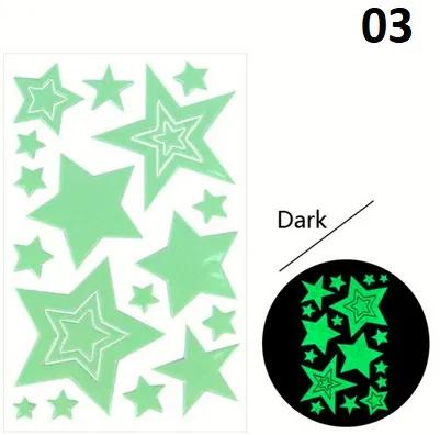 Samolepky na zeď - svítící zelené hvězdy a vesmír Motiv: 03