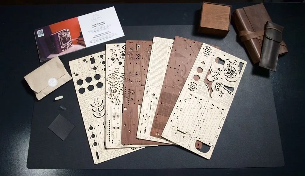 Hračka Ugears 3D dřevěné mechanické puzzle Kniha tajemství [6950374]