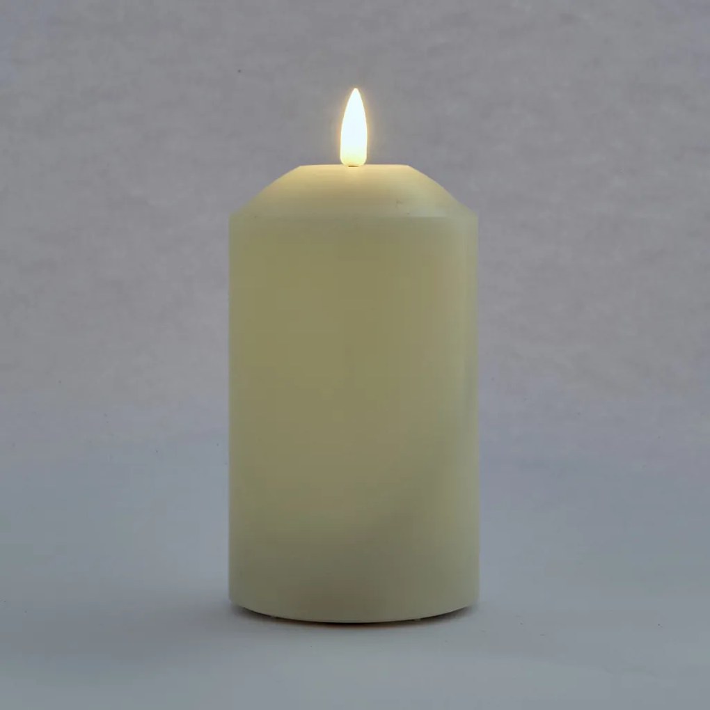 LED svíčka z pravého vosku na baterie, ø 7,5 × 15 cm, mandlová, 2× AA