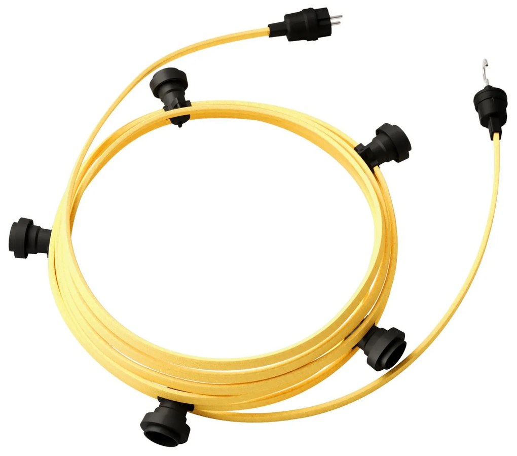 creative cables Hotový světelný řetěz LUMET 7,5 m je sestavený z 5 černých objímek, háčku a zástrčky Barva kabelu: Azurová - CM17