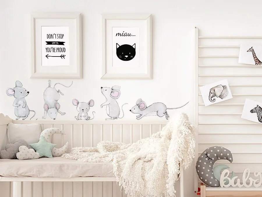 Nálepka na zeď - zvířátka - myší rodinka