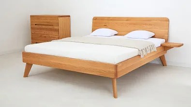 Postel Postelia CORTINA Buk 200x200cm - dřevěná postel z masivu o šíři 4 cm
