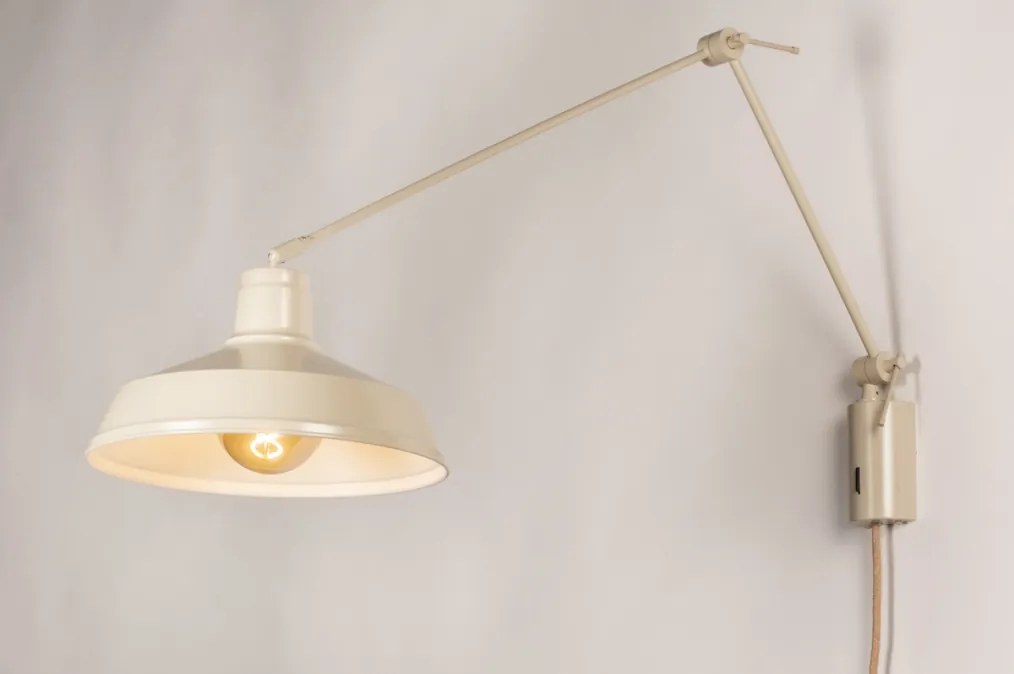 Nástěnné industriální svítidlo s ramenem Vertonni Vintage Sand