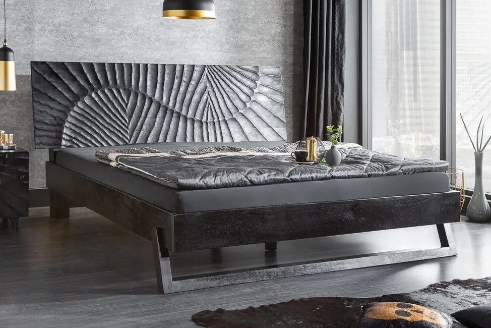 Designová manželská postel z masivu Scorpion mango 180x200cm