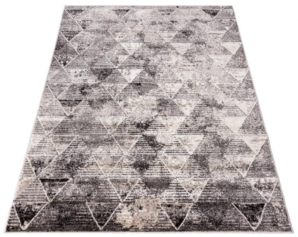 Kusový koberec Rika hnědý 140x200cm