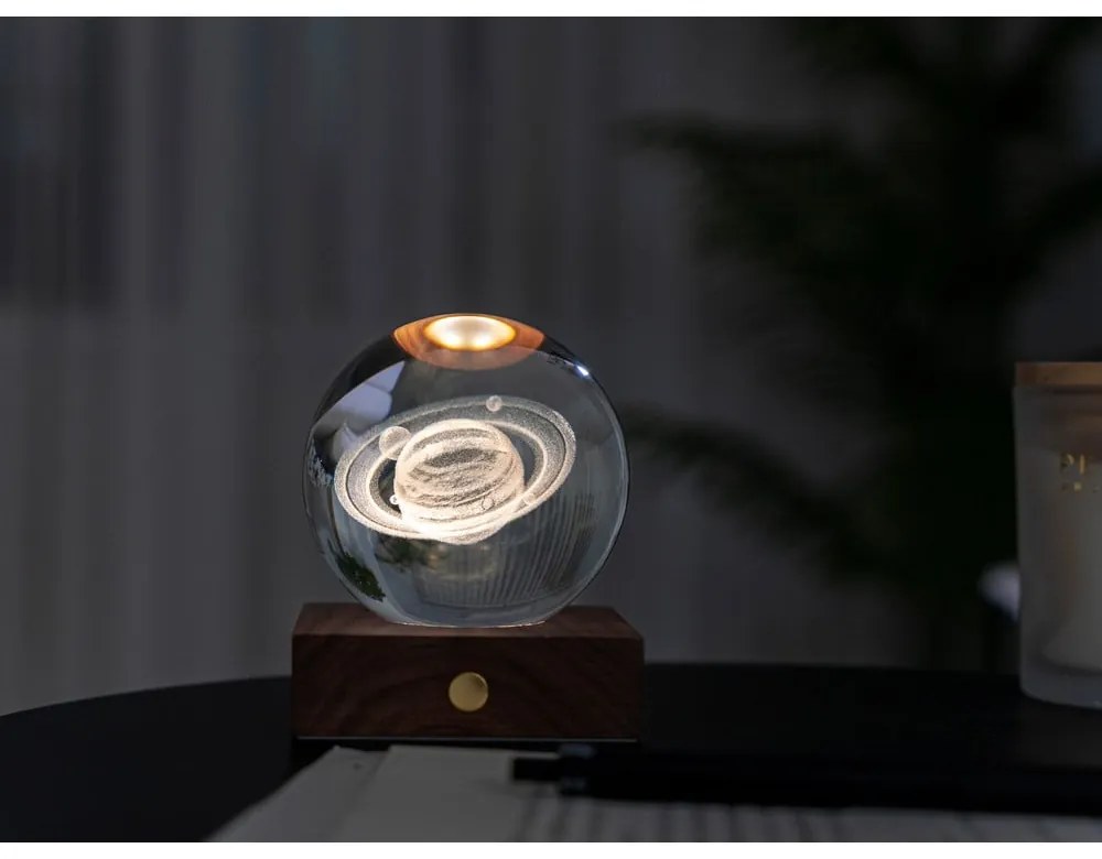 Tmavě hnědá LED stmívatelná stolní lampa z ořechového dřeva se skleněným stínidlem (výška 12 cm) Amber – Gingko