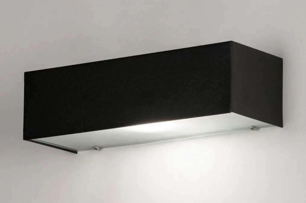 Nástěnné venkovní moderní svítidlo Salvatore Black Plus