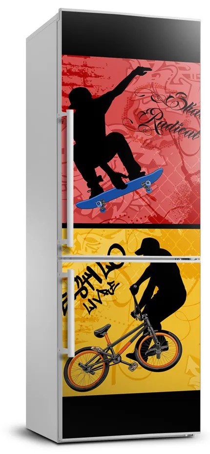 Wallmuralia Tapeta lednička do kuchyně Kolo a skateboard 60x180 cm