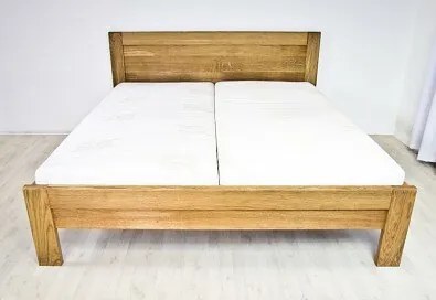 Postel Postelia ONTARIO Dub 180x200 - Dřevěná postel z masivu, dubové dvoulůžko o šíři masivu 3,7 cm