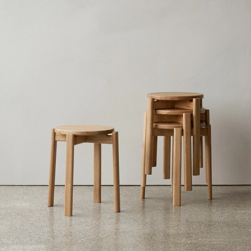 AUDO (MENU) Stolička Passage Stool, Natural Oak