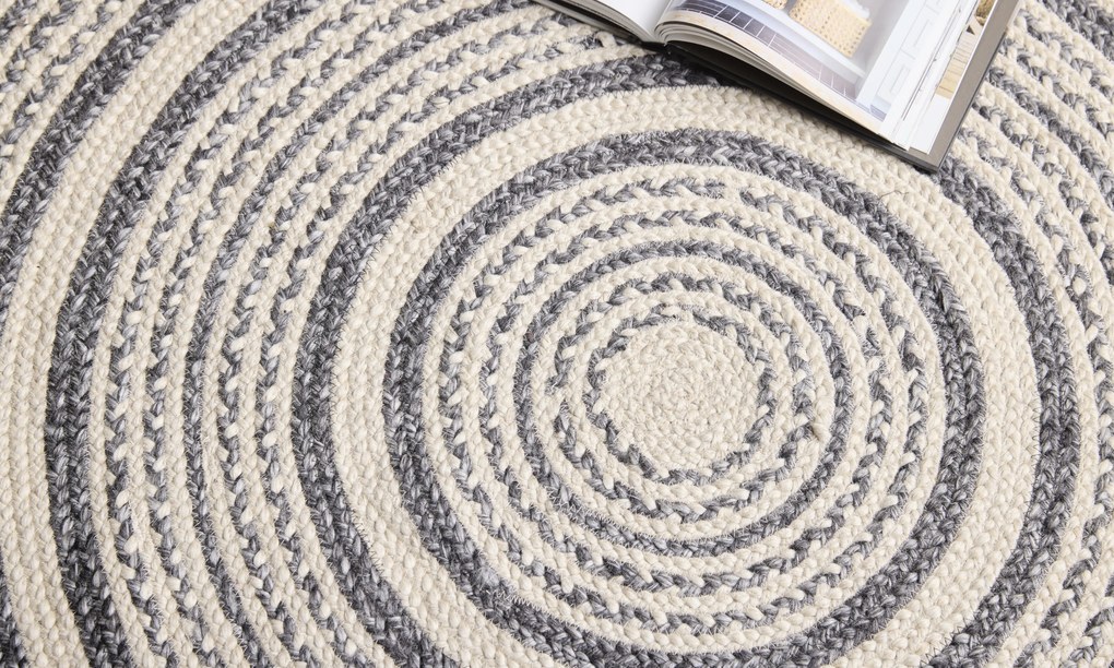 Diamond Carpets India, Ručně vázaný kusový koberec Soma SM04 Silver Black kruh, 180x180 (průměr) kruh, béžová, chodba / předsíň