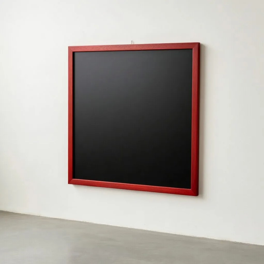 Toptabule.sk Černá tabule na magnetky v červeném dřevěném rámu COLOR 120x90 cm