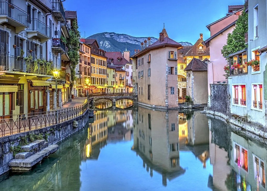 Fototapeta na míru Kanály v Annecy | Vliesová fototapeta na zed' | DFTNXXL2438