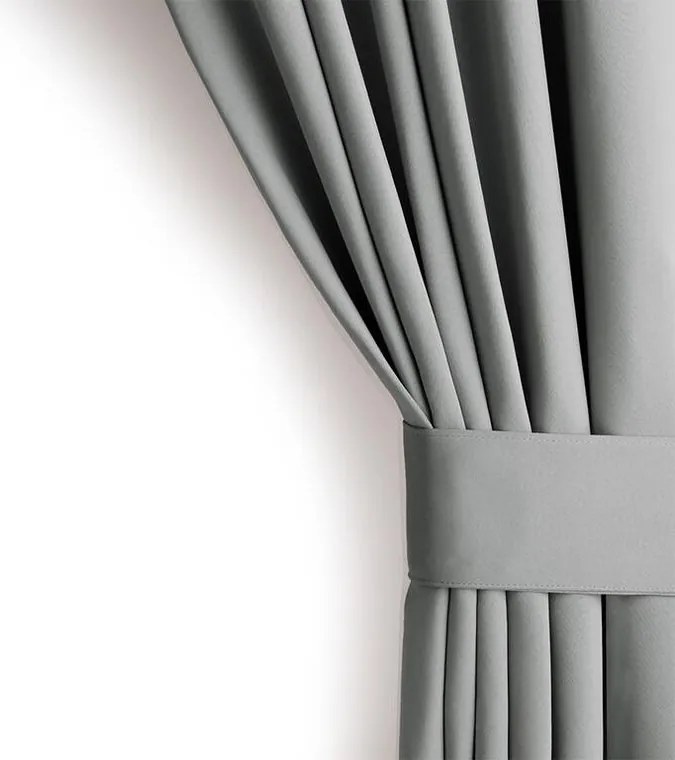 Zatemňovací závěs blackout RESTILO stříbrný 140 x 245 cm sada 2 ks