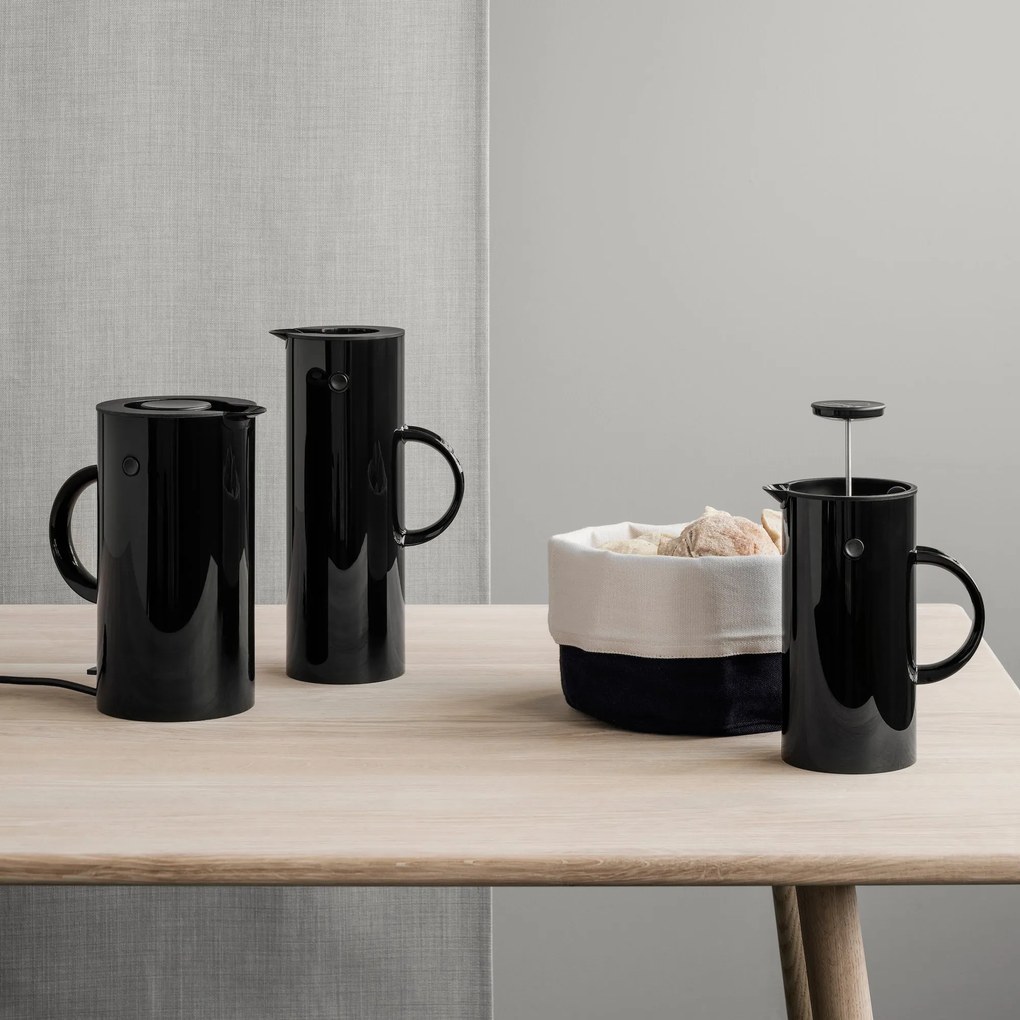 STELTON Rychlovarná konvice EM77 1,5 l, Black