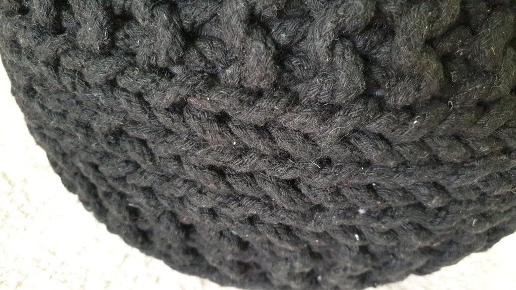 KUDOS Textiles Pvt. Ltd. MEGA AKCE: Sedací vak TEA POUF 36 antra - 40x40x35 cm