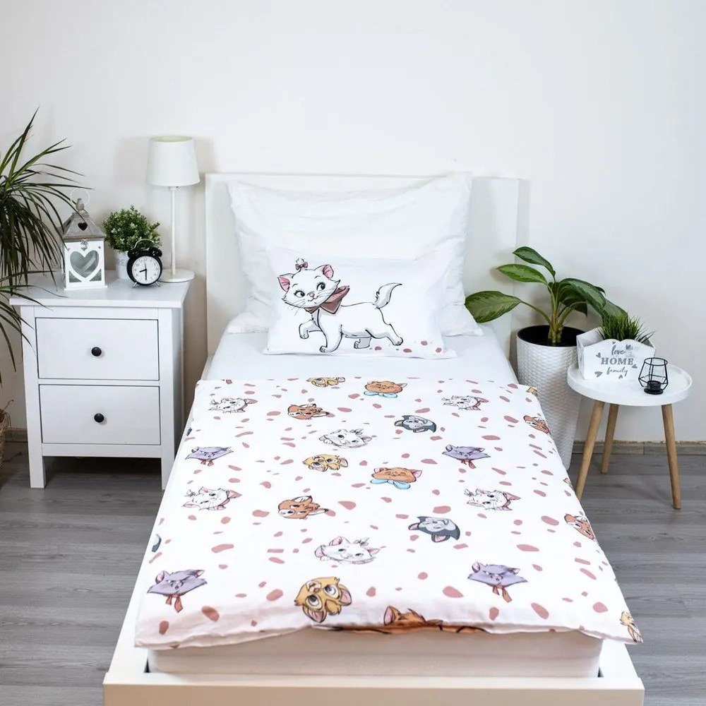 Bílé bavlněné dětské povlečení do postýlky 100x135 cm Marie Cat "Friends" – Jerry Fabrics