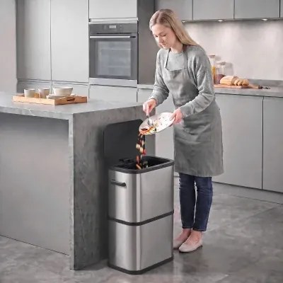 HOMCOM kuchyňský odpadkový koš 60 l z nerezové oceli s držákem sáčků, víkem s tichým dovíráním a dotykovým otevíráním, stříbrný