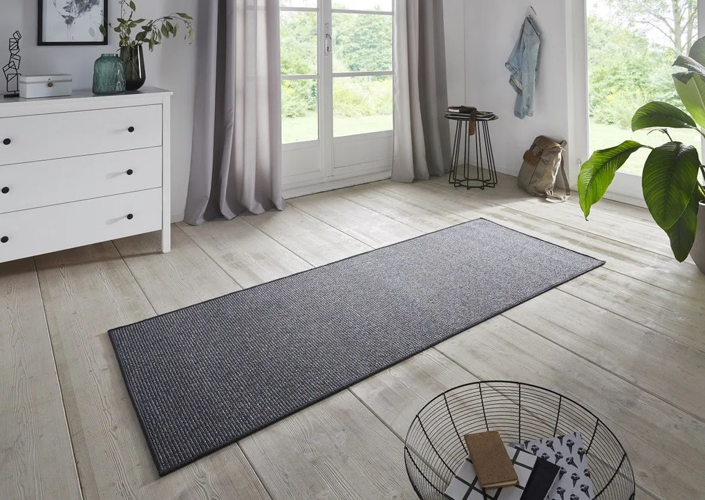 Kusový koberec Bouclé 104435 Anthracite, 67x200, šedá, chodba / predsieň, BT Carpet