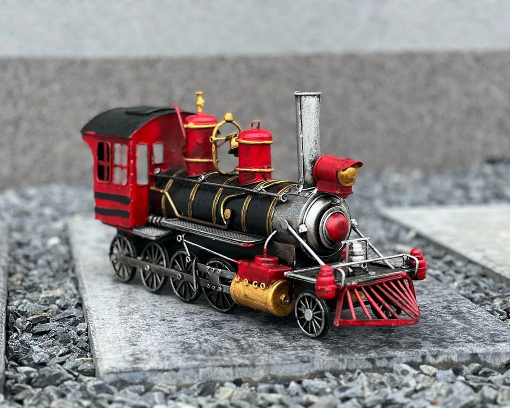 Kovový model lokomotiva