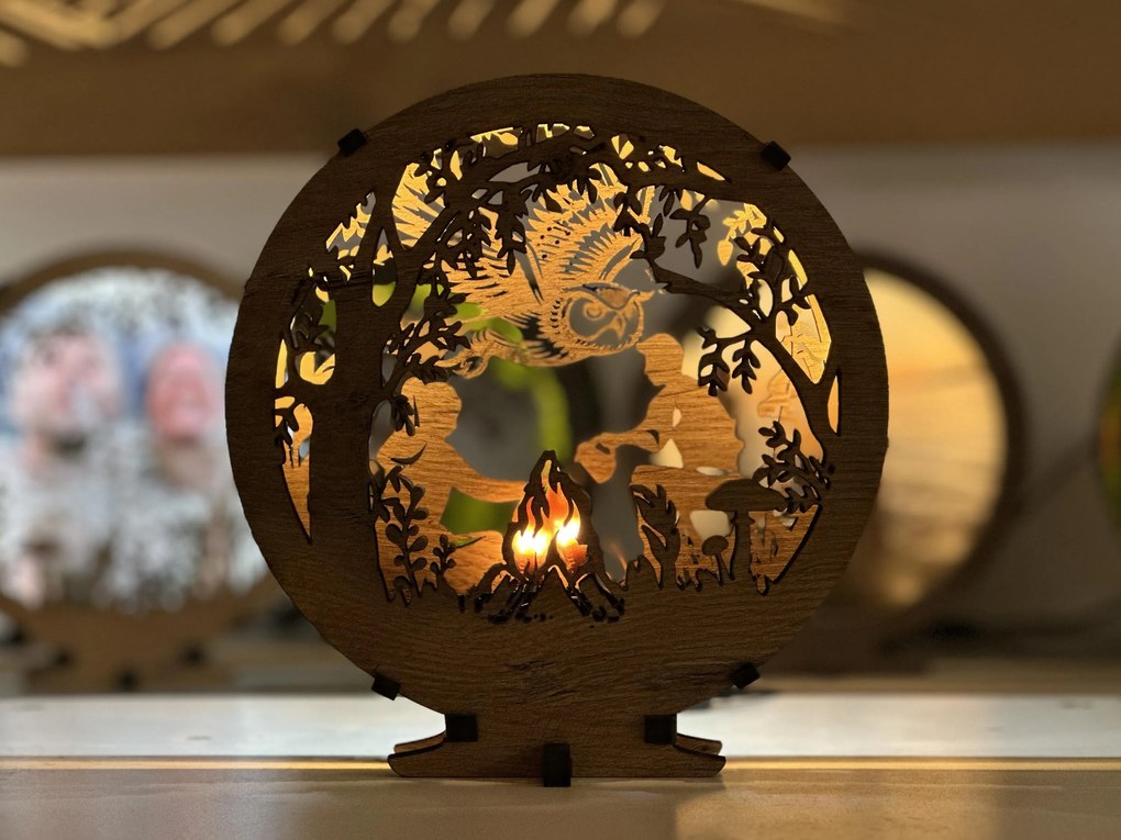 Li-Go "U ohně" dřevěná lampa s LED plameny 20x22 cm provedení povrchu: ořech