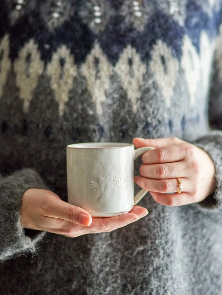 Krémový hrnek s vánočním motivem z kameniny 300 ml Winter – Bloomingville