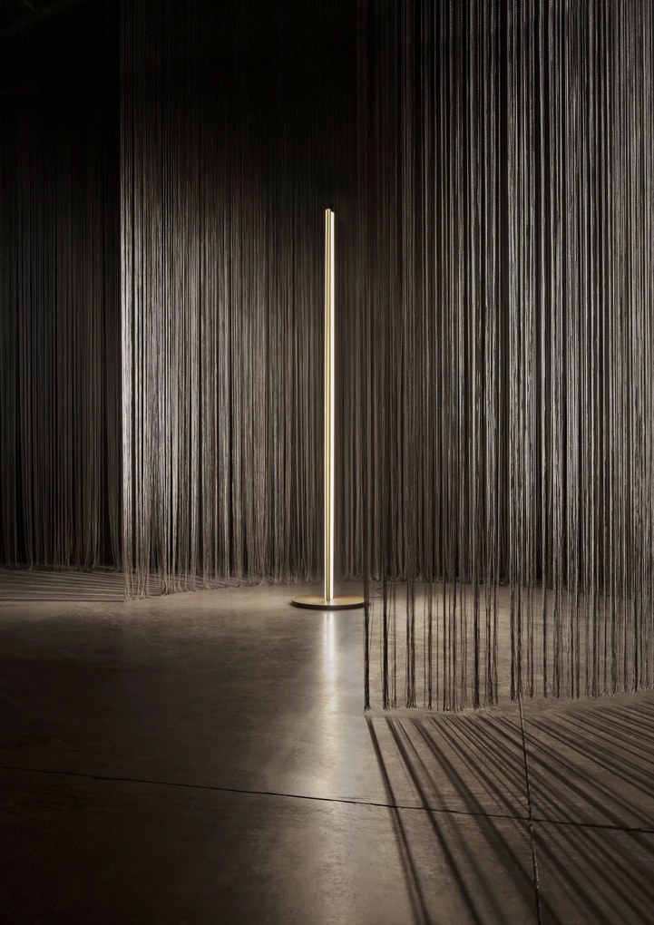 Flos Coordinates F, stojací lampa, anodizovaná champagne, 57W 2700K