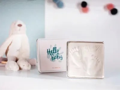 Baby Art Magic Box Square Essentials / Rámeček s víkem a stojánkem pro