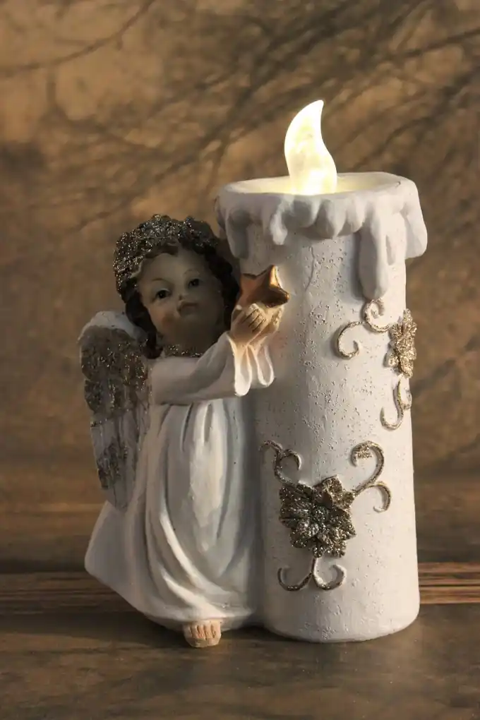Krémově zlatý anděl při svíci LED 21cm | BIANO
