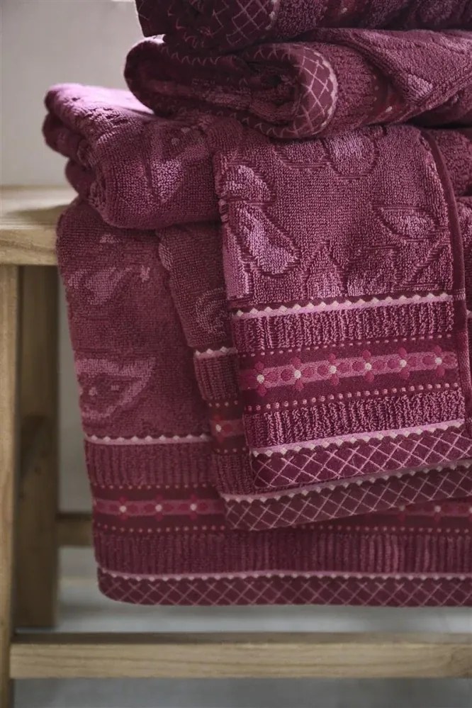 Pip Studio ručníky z bavlněného froté Jasmine Jacquard, tmavě růžové (Luxusní ručníky z bavlněného froté v designu Jasmine Jacquard v tmavě růžové)
