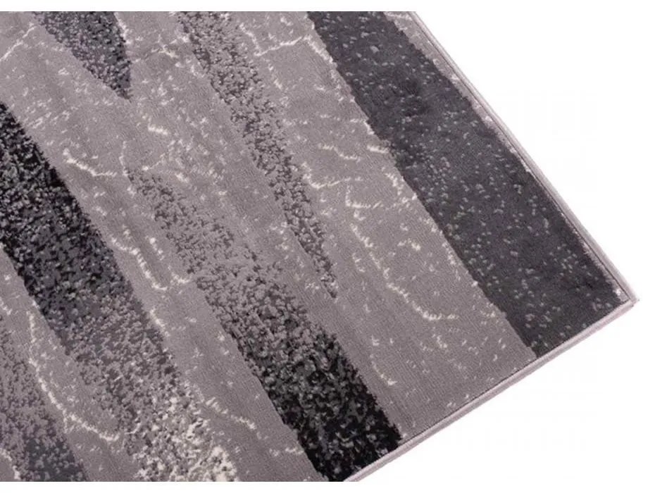 Kusový koberec PP Omin světle šedý 180x250cm
