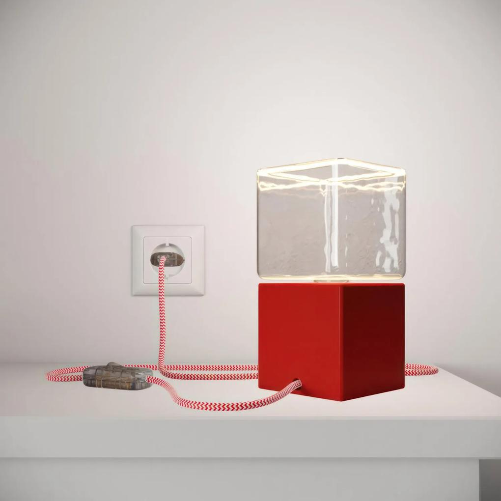 creative cables Lakovaná dřevěná stolní lampa Posaluce cubetto color s textilním kabelem, vypínačem a dvoupólovou zástrčkou Barva: Šedá