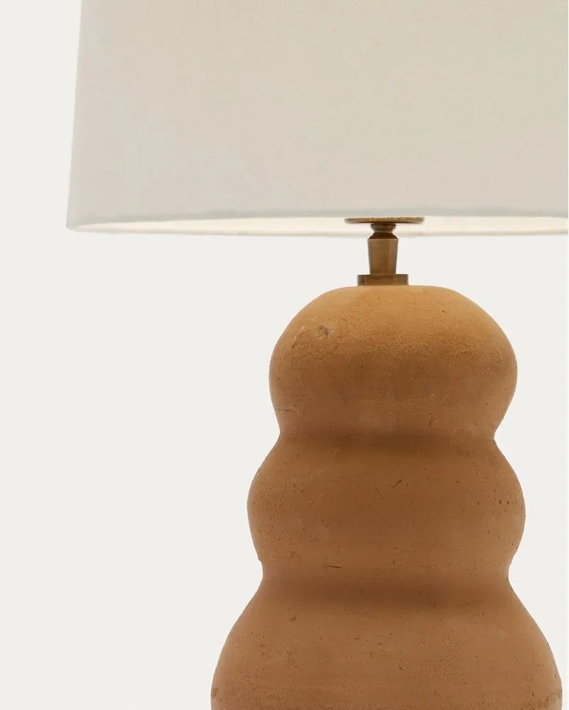 Kamenná stolní lampa v přírodní barvě s textilním stínidlem (výška 55 cm) Madsen – Kave Home