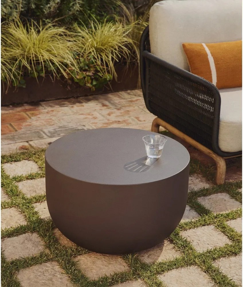 Betonový kulatý zahradní konferenční stolek ø 60 cm Garbet – Kave Home