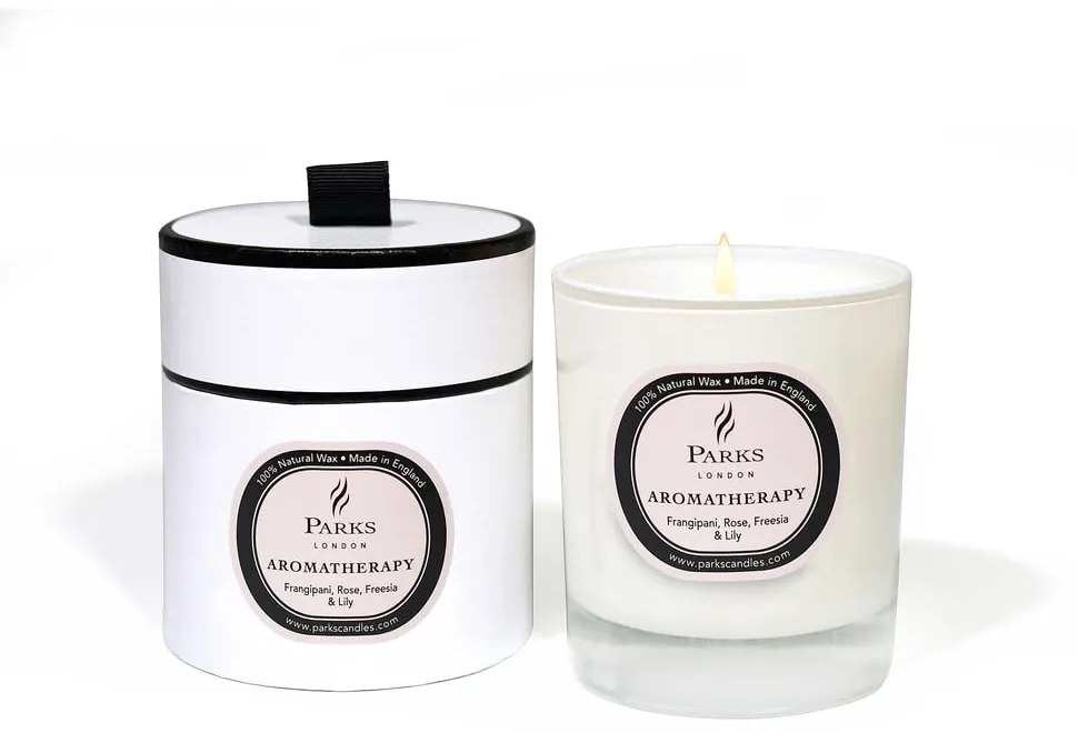 Svíčka s vůní plumérie, růže, frézie a lilie Parks Candles London, 50 hodin hoření