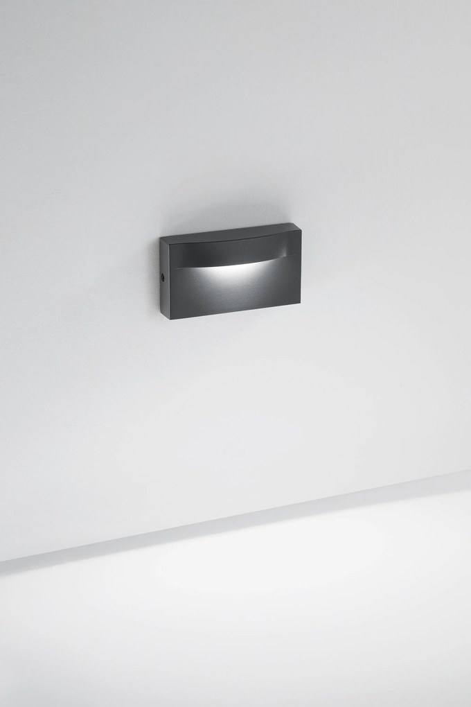 FAN LED-MOBULA-AP-ANT Nástěnné LED svítidlo Mobula (antracit) 8 W, 1100 lm, 3000 K, IP65, 137 x 40 x 75 mm - FANEUROPE
