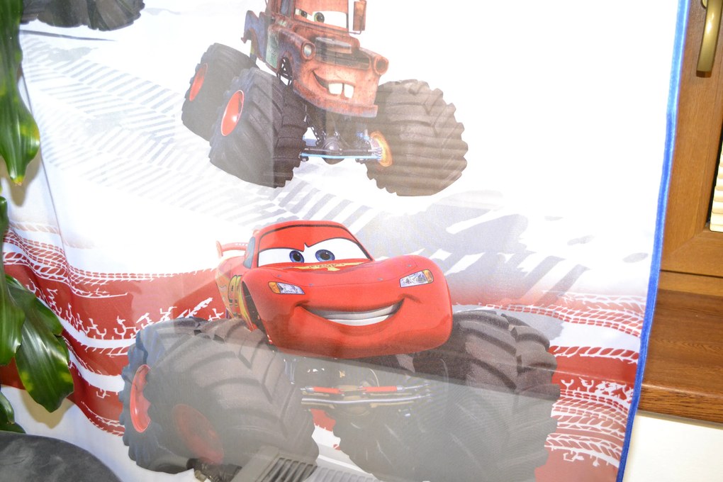 Dětská hotová voálová záclona Disney Cars Mcqueen 350x150cm tmavě modrá