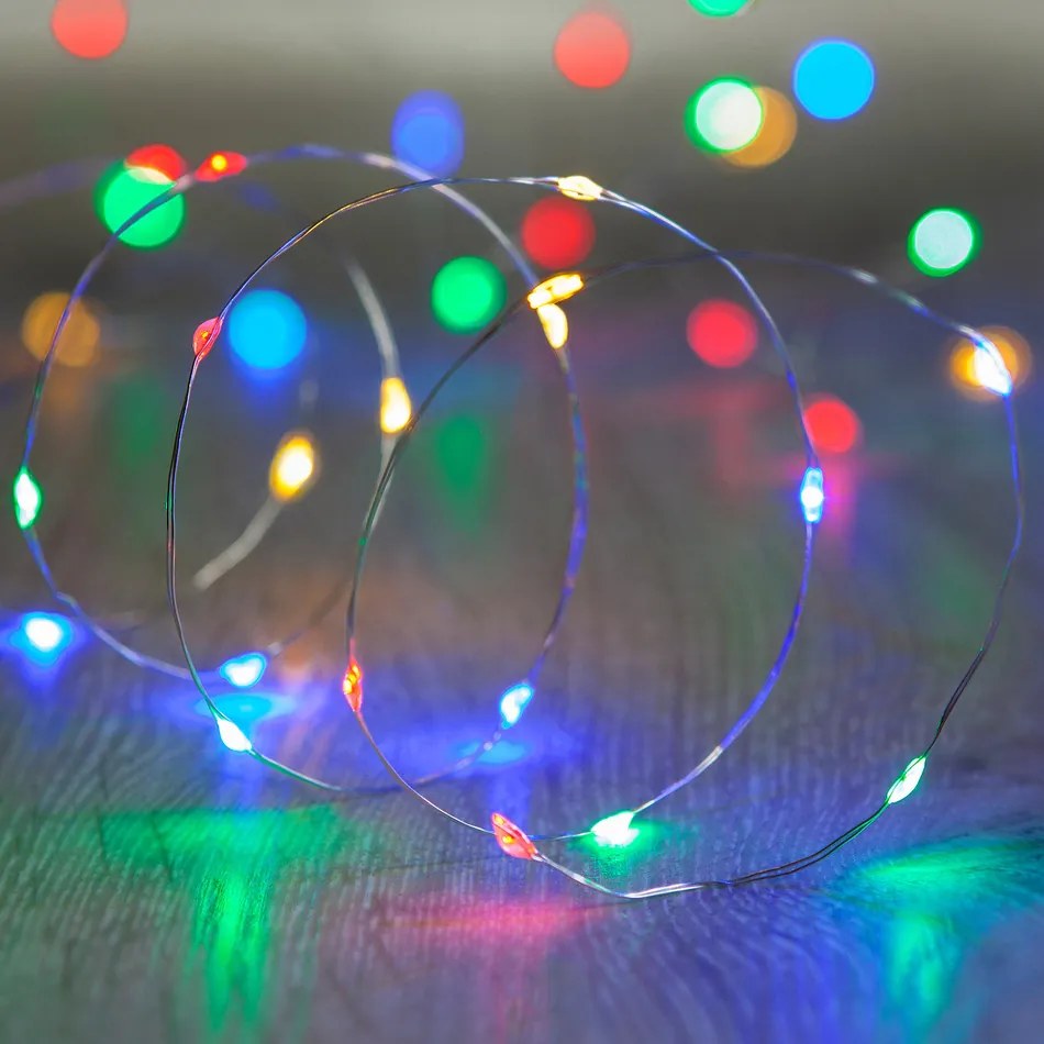 LED světýlka na baterie, kapičky, 2,30 m, barevné, 20 diod, drátek, IP20 interiér, 3 × AA